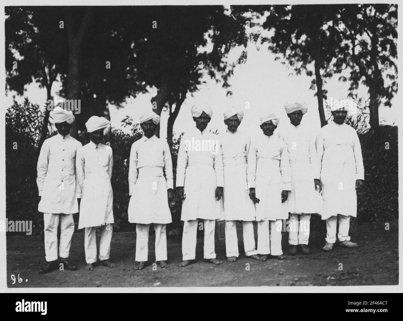 Indian traditional dress india Black and White Stock Photos & Images ...