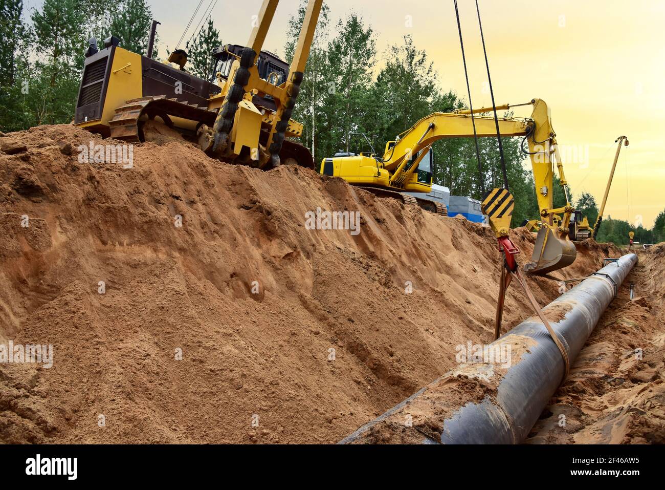 Natural Gas Pipeline Construction. Gas and Crude oil transmission in ...