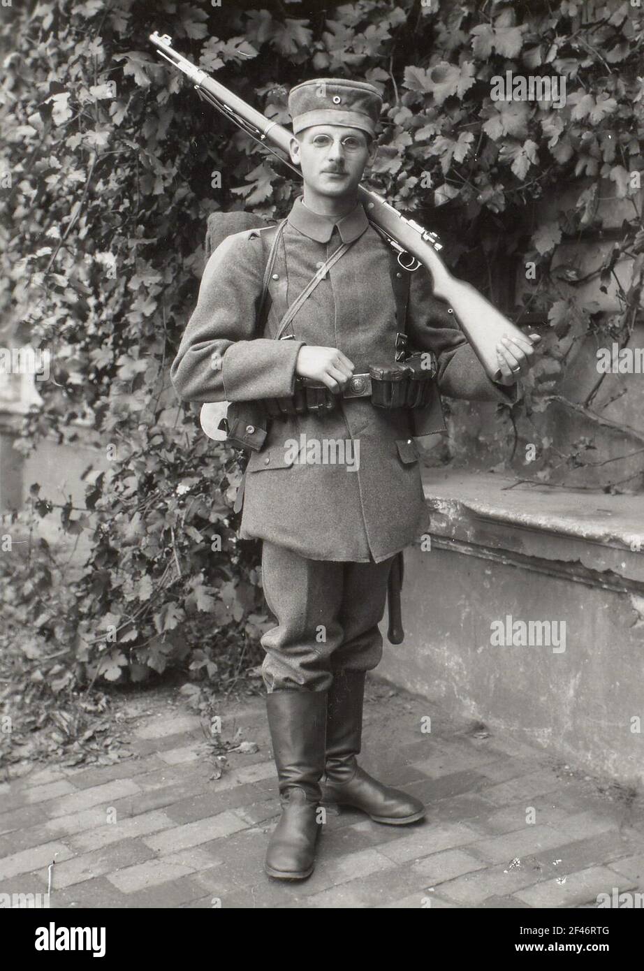 Military photographer role hi-res stock photography and images - Alamy