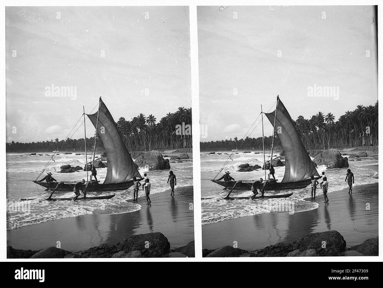Mount Lavinia / Sri Lanka: Obtaining the fishing boats on the beach ...