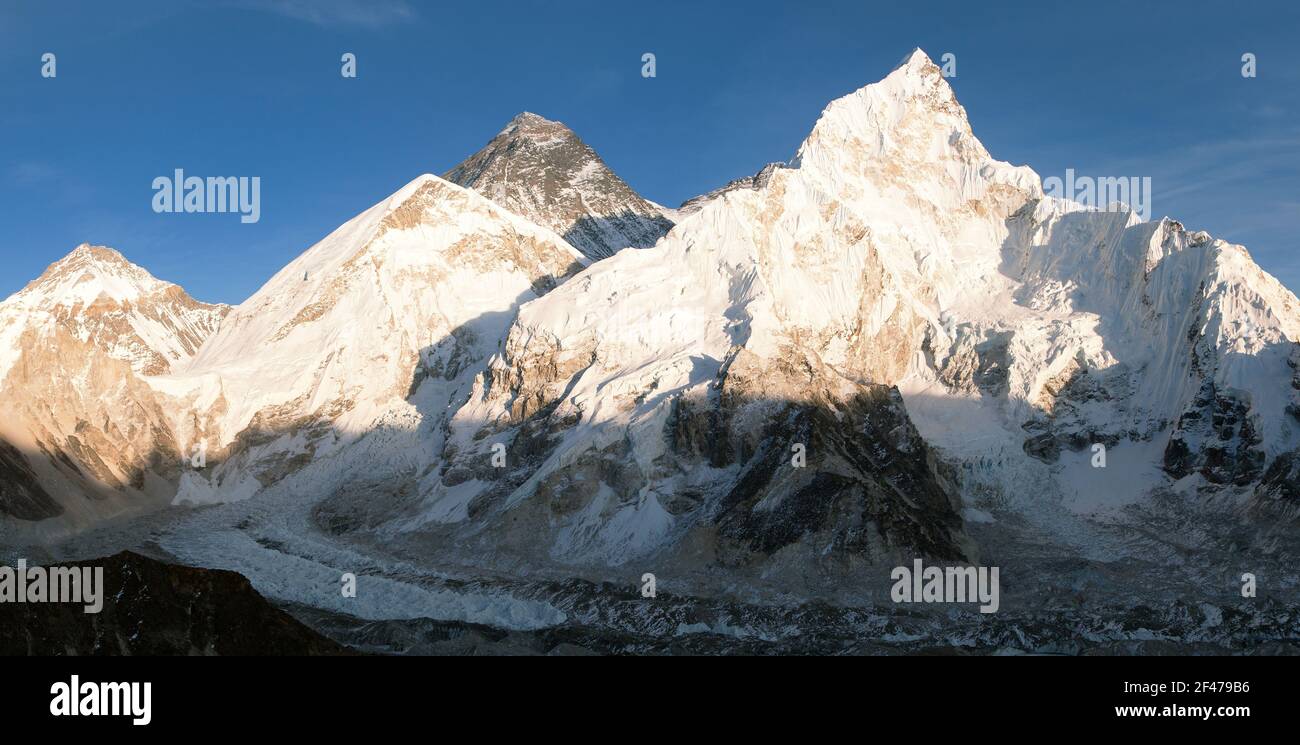 Panoramic evening view of Mount Everest from Kala Patthar - way to ...
