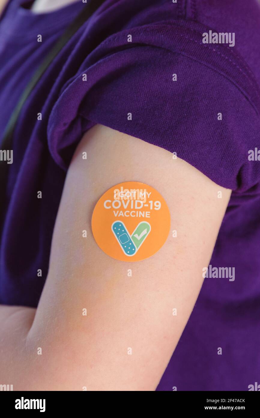 Nhs sticker hi-res stock photography and images - Alamy