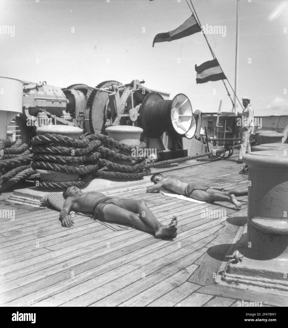 Crew relaxation Black and White Stock Photos & Images - Alamy