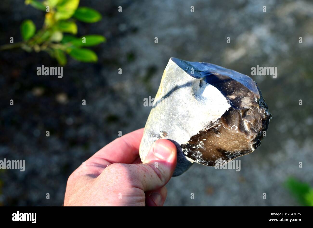 Natural stone mineral. Extraction of minerals used in construction and ...