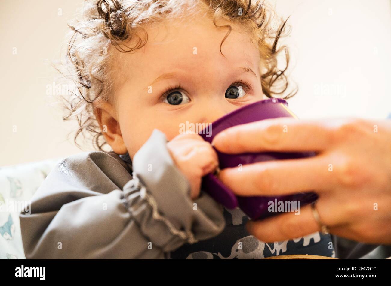 Baby sip cup water hi-res stock photography and images - Alamy