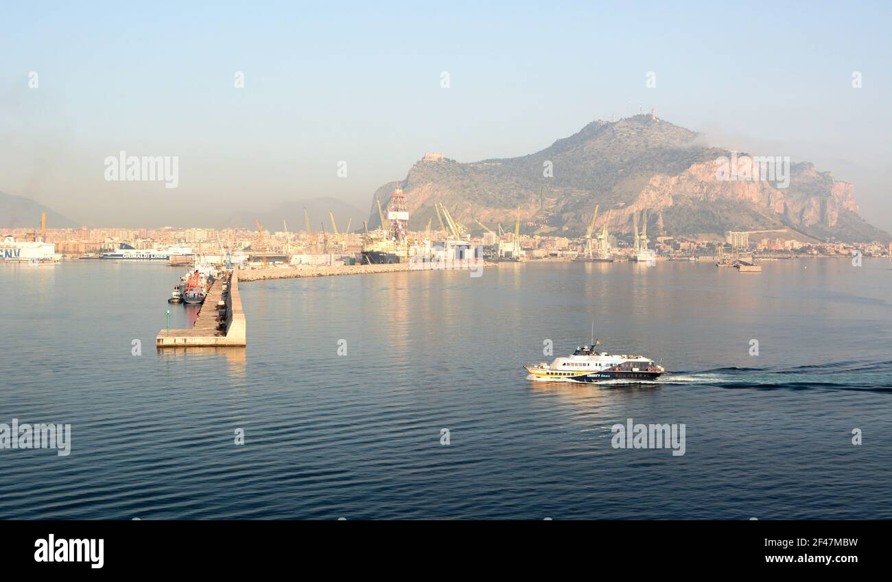 Liberty ferry arriving at the port of Palermo. Sicily. Italy Stock ...