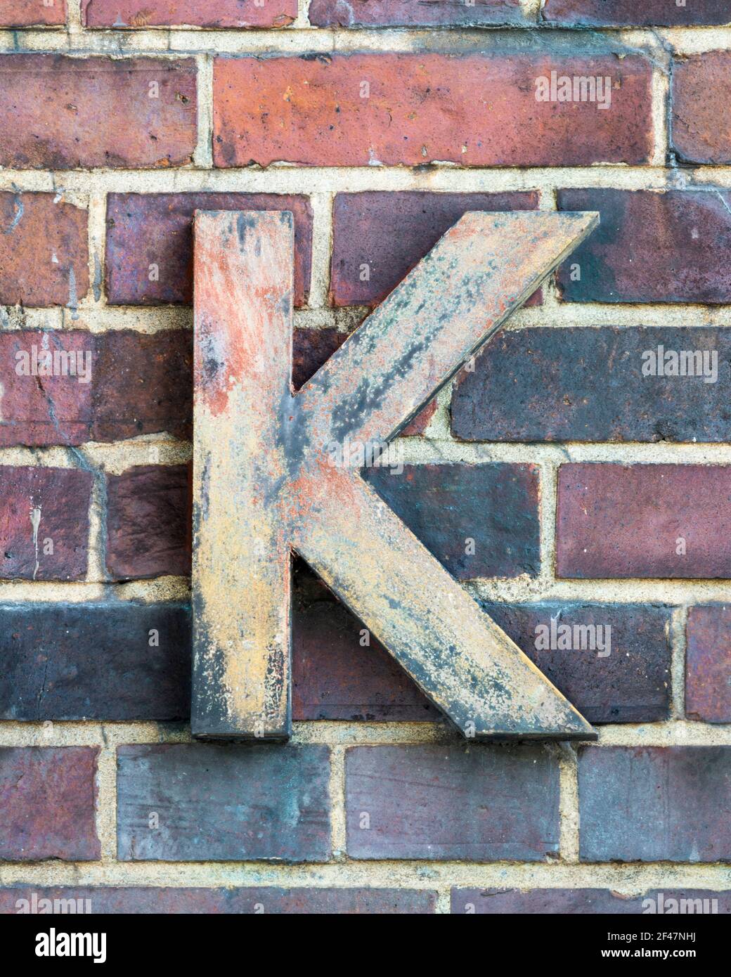 Metal bricks hi-res stock photography and images - Alamy