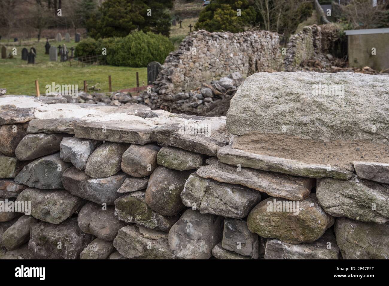 Pub boundary wall giggleswick hi-res stock photography and images - Alamy