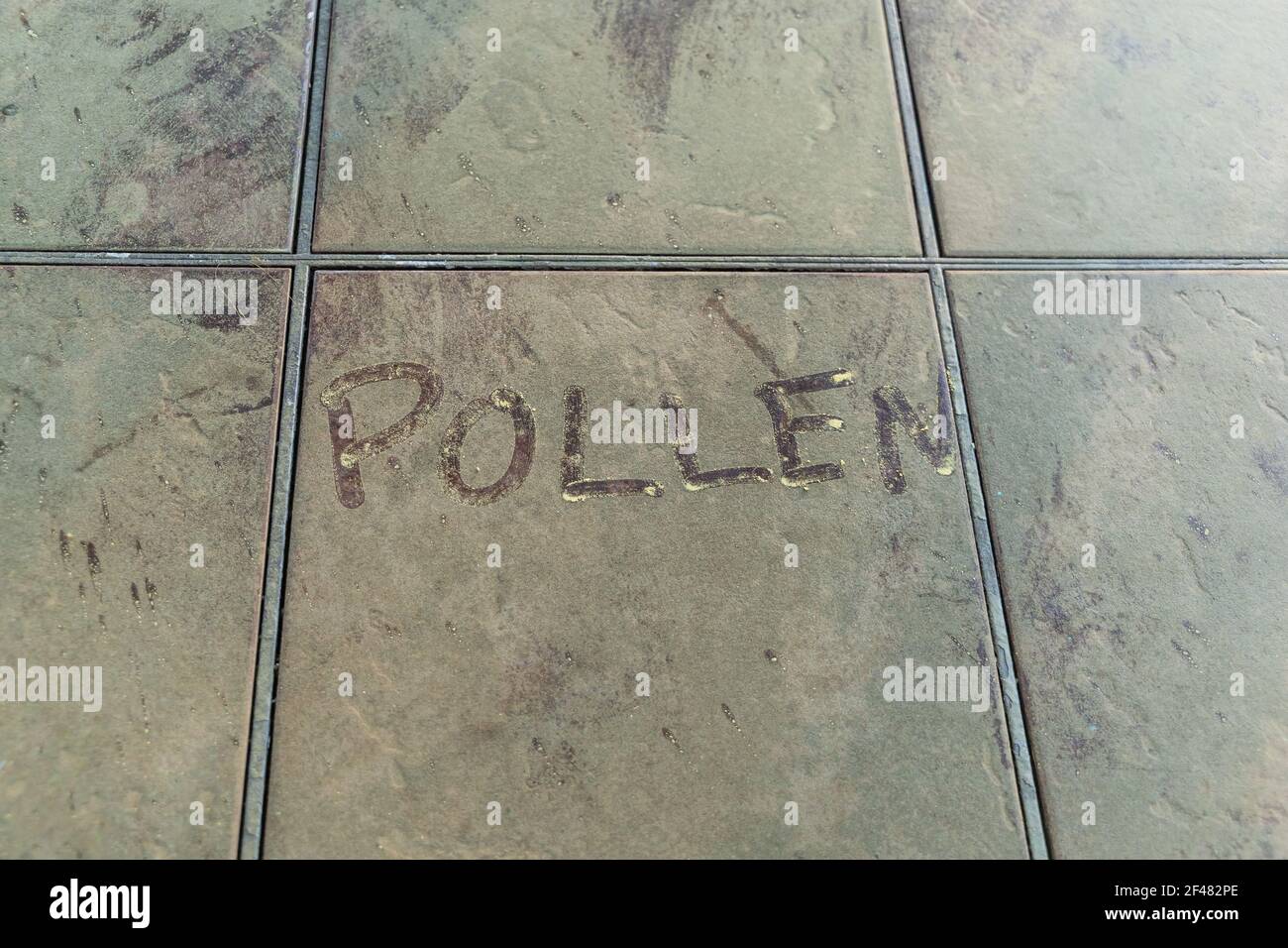 Tile table outside hi-res stock photography and images - Alamy