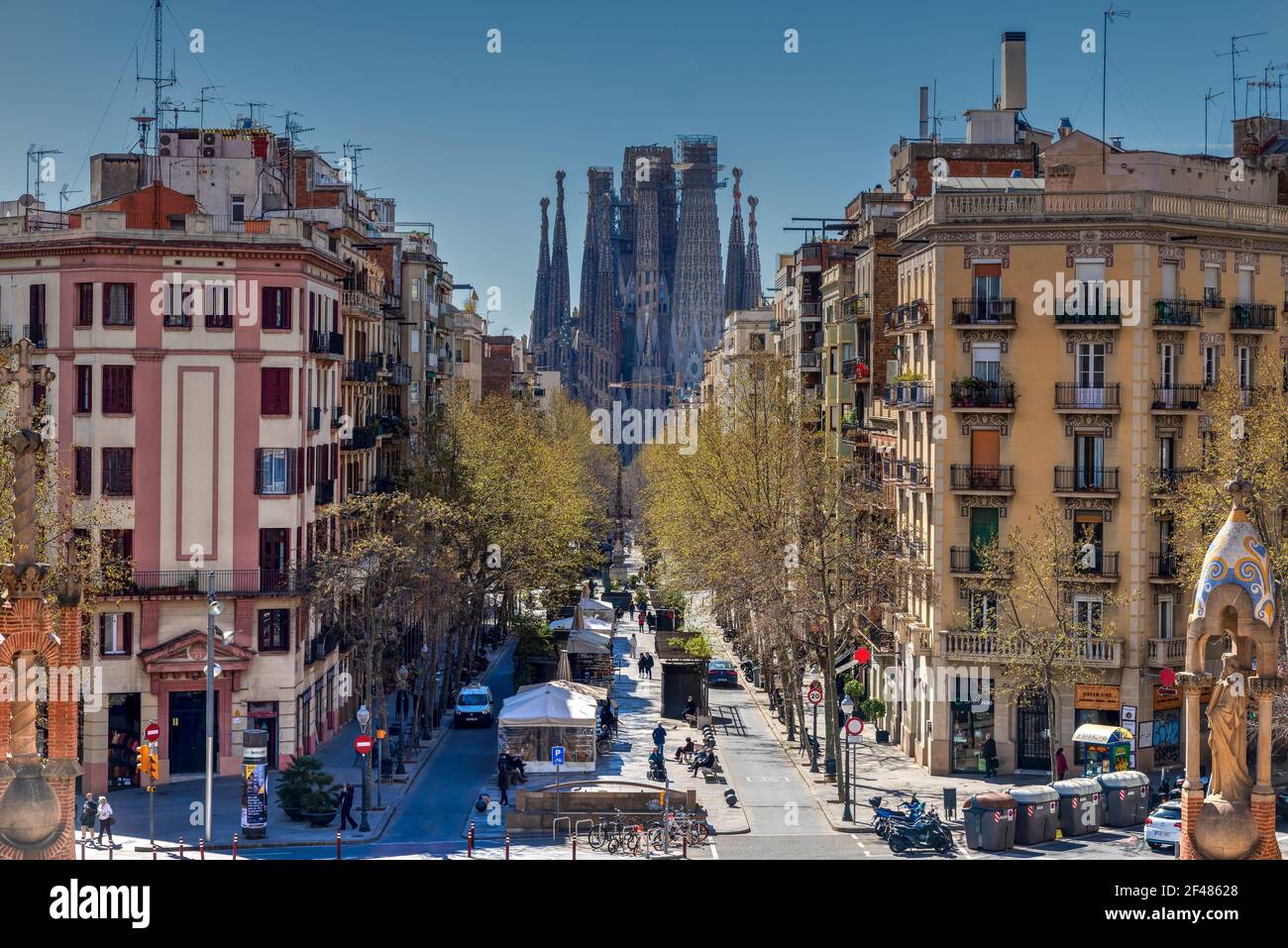Gaudi street barcelona hi-res stock photography and images - Alamy