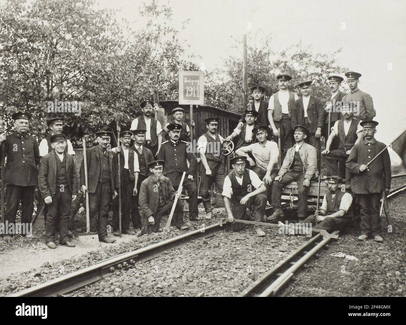 Railroad track worker Stock Photo - Alamy