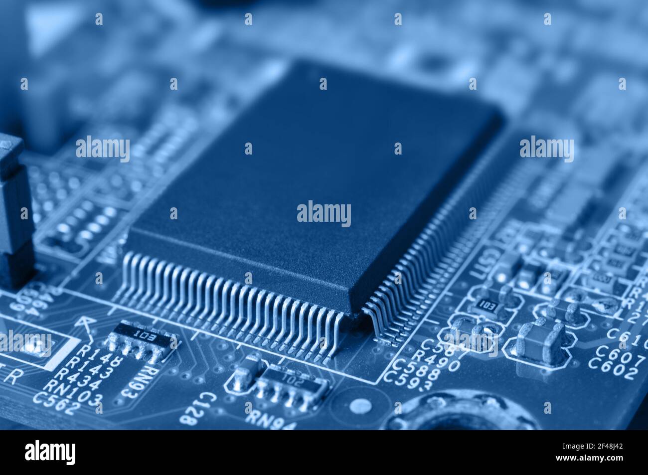Micro chip circuit board hi-res stock photography and images - Alamy