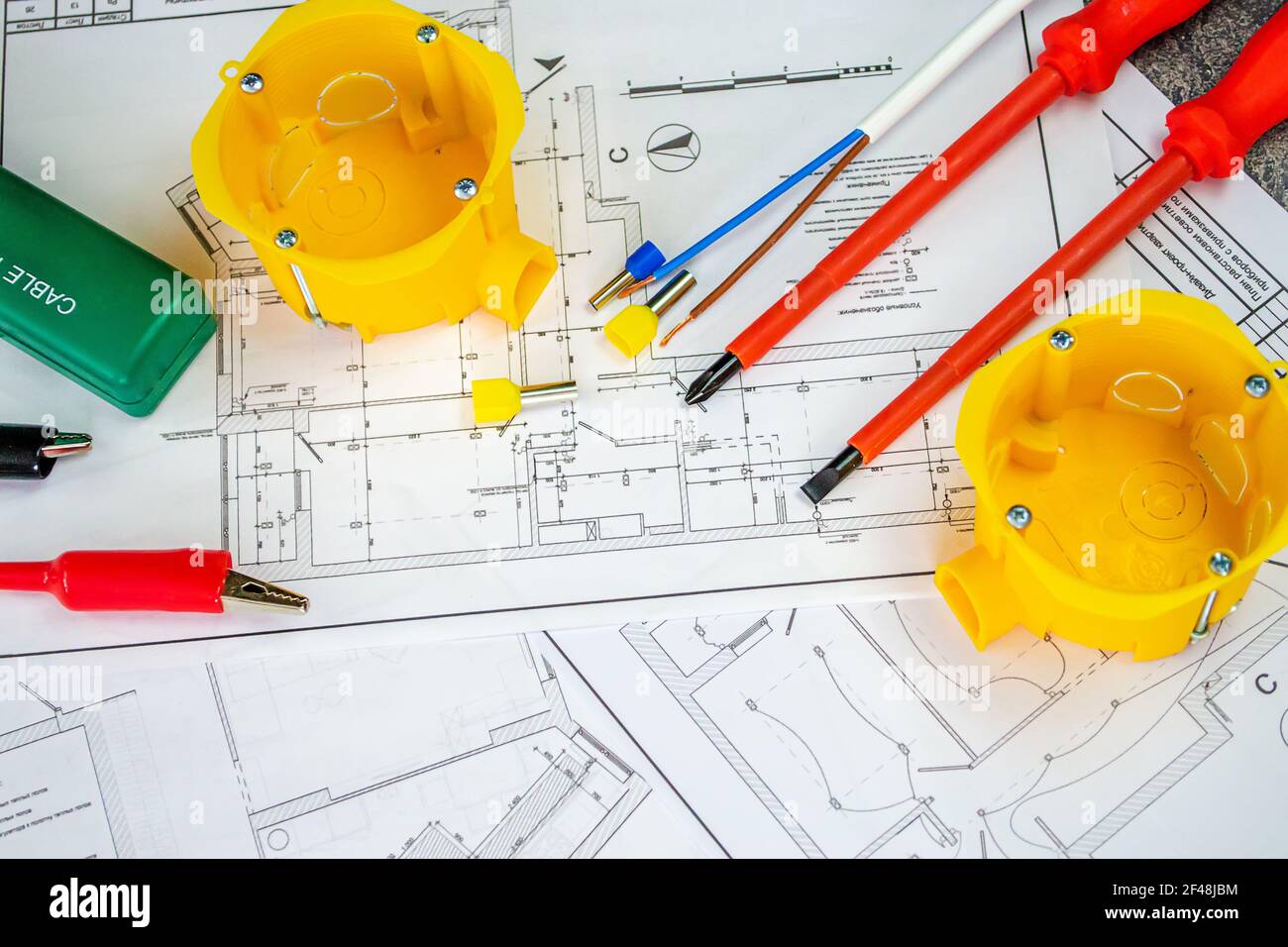 Lay plan screws hi-res stock photography and images - Alamy