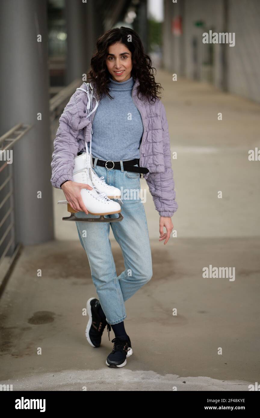 Cologne, Germany. 19th Mar, 2021. Actress Suri Abbassi (in the role of ...