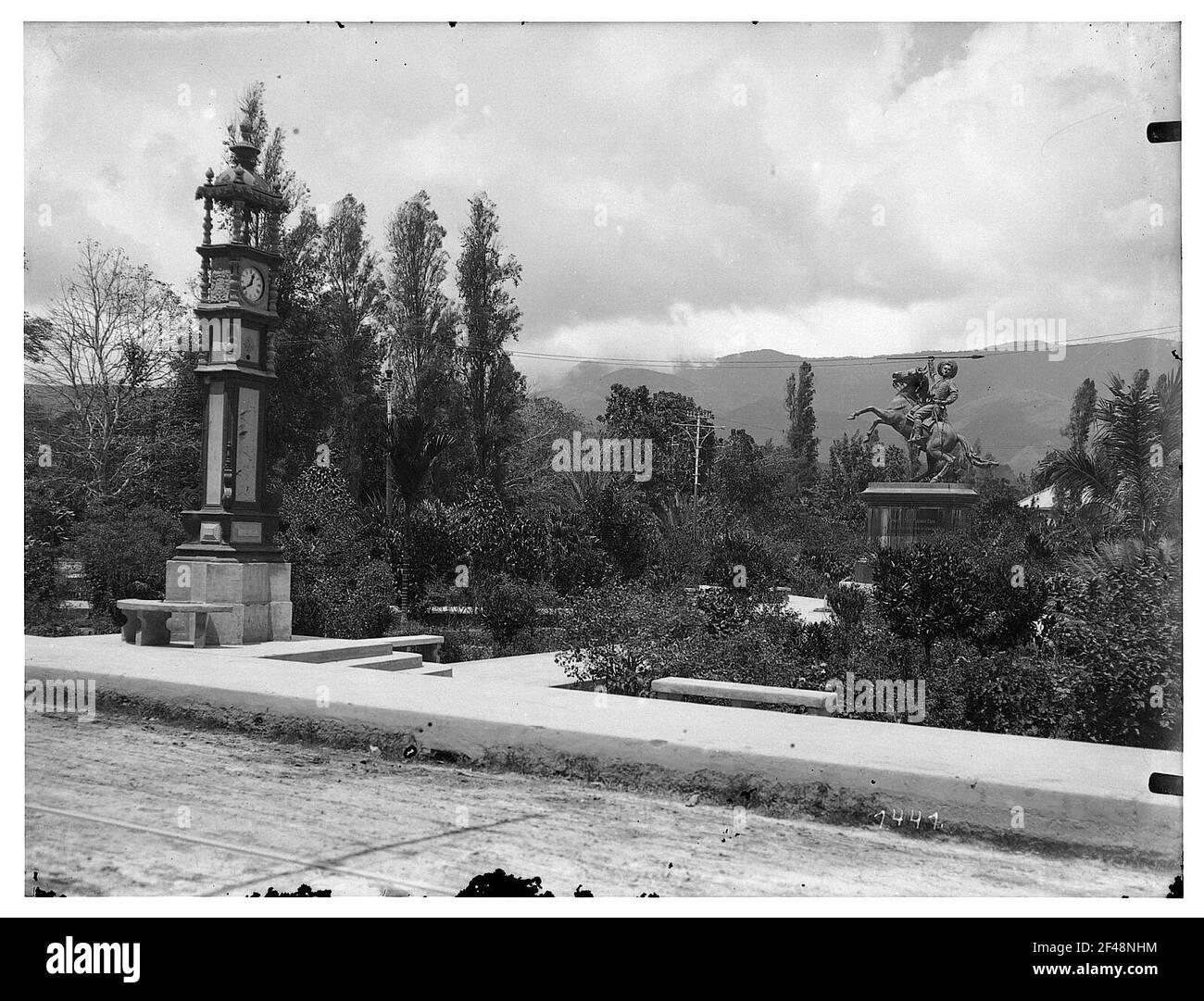 Caracas, Venezuela. Plaza José Antonio Páez. El Paraíso-Caracas ...