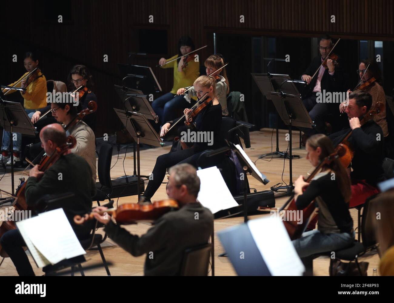 London philharmonic 2021 hi-res stock photography and images - Alamy