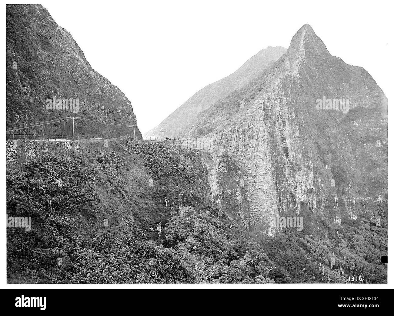 Steeply sloping hi-res stock photography and images - Alamy