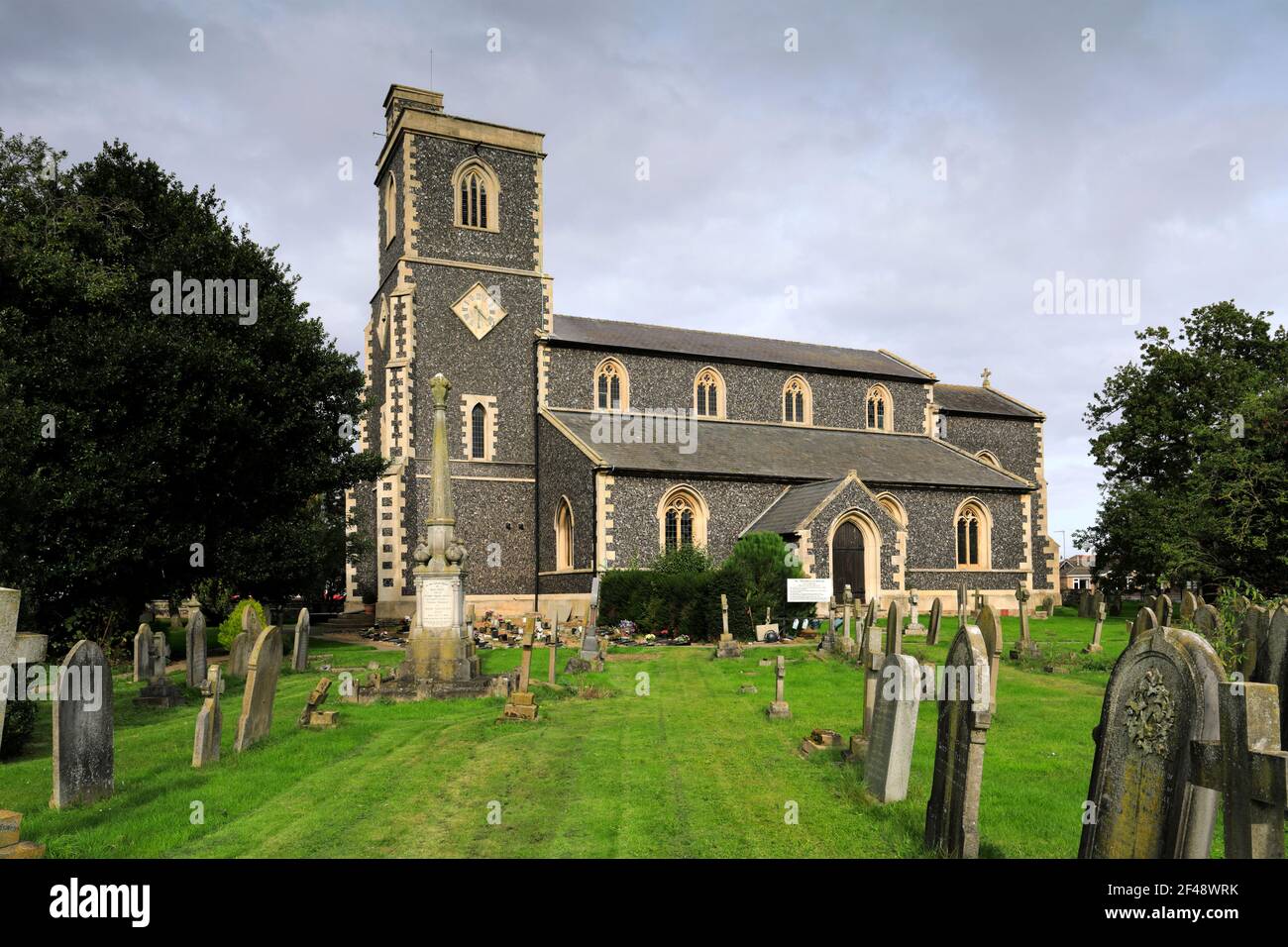 St matthews church sutton bridge hi-res stock photography and images ...