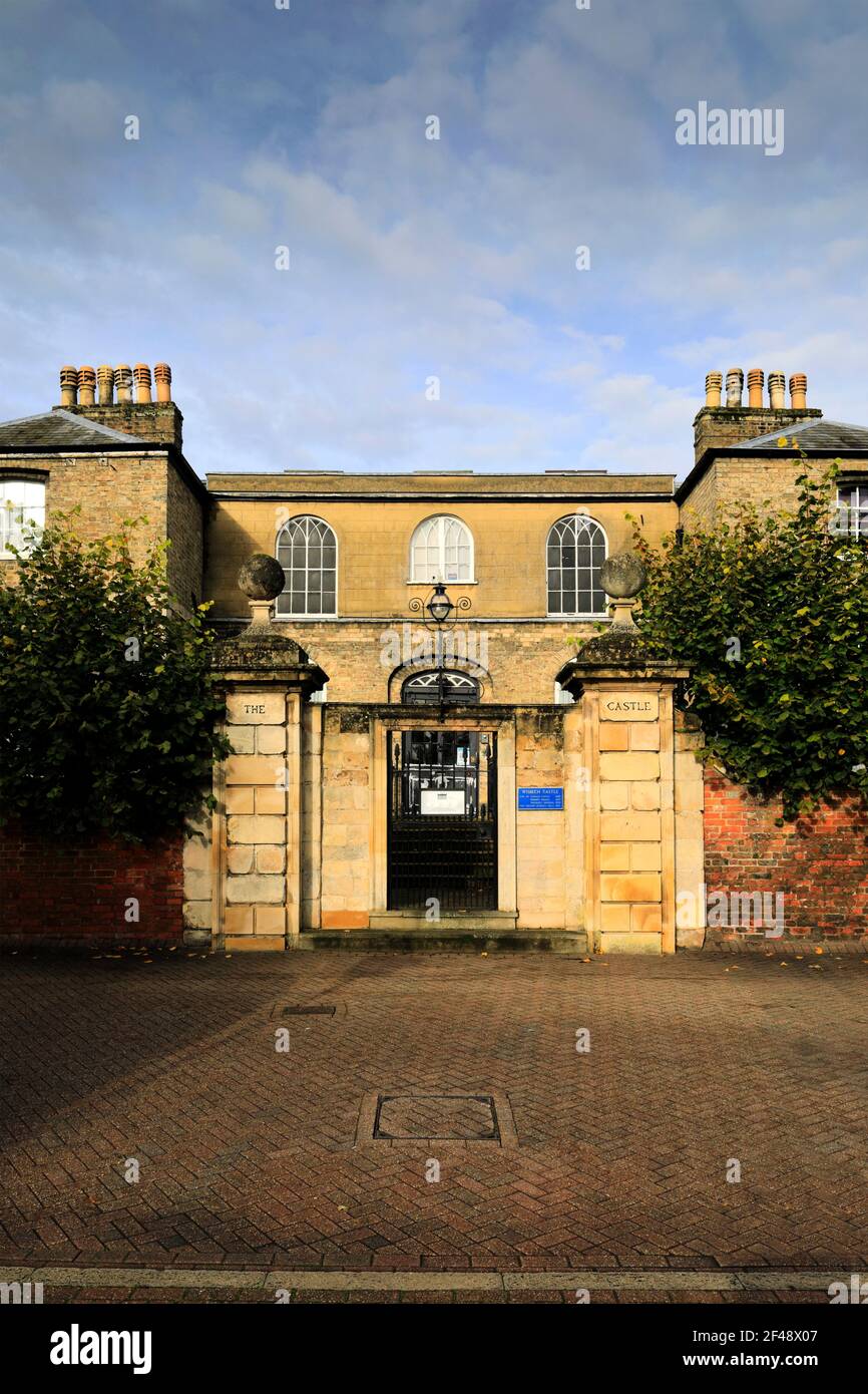 Cambridgeshire castles hi-res stock photography and images - Alamy