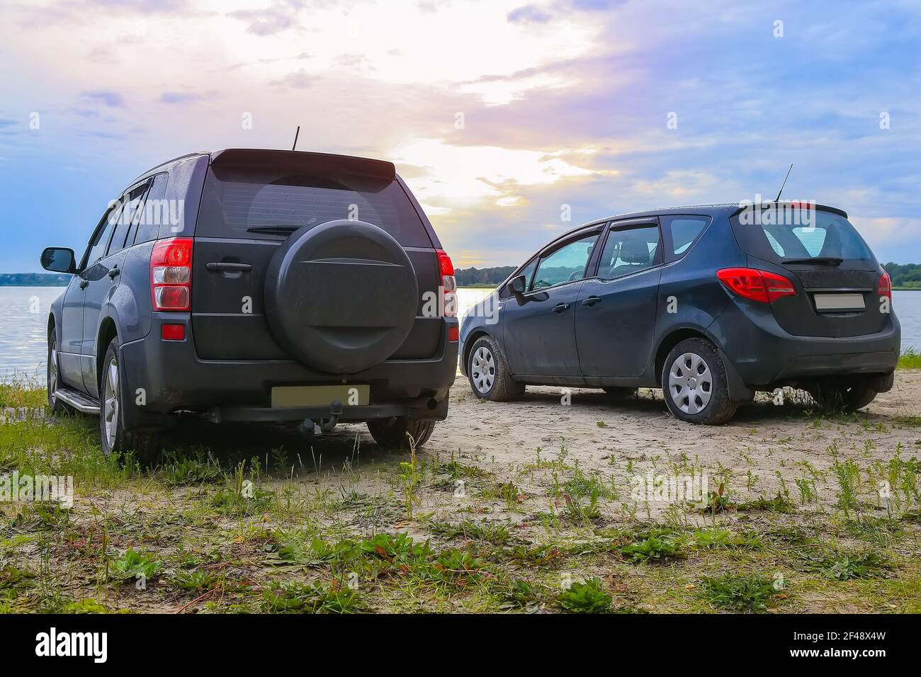 Two cars together hi-res stock photography and images - Alamy