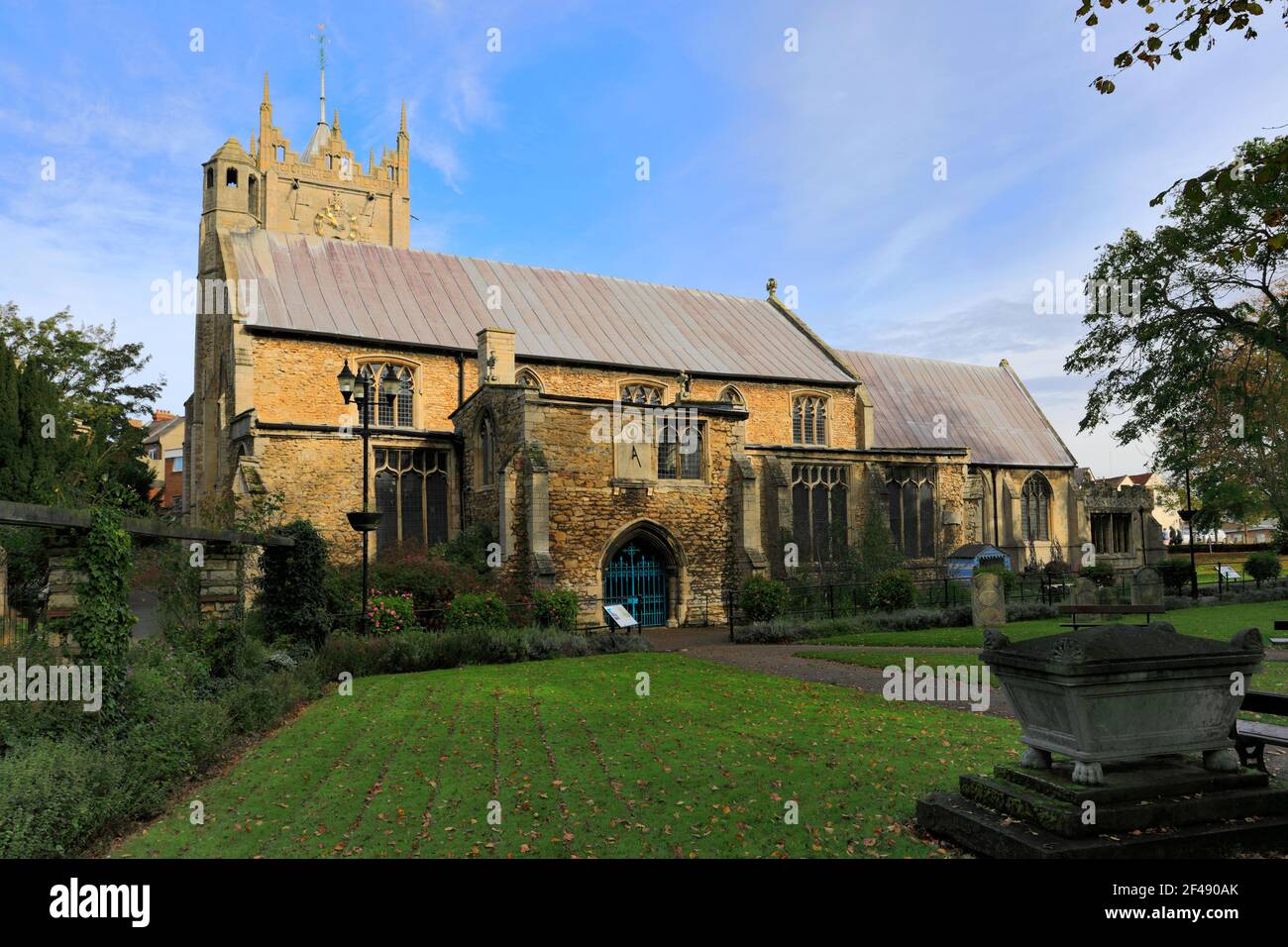 Autumn view over the Rose gardens, St Peters Church; Wisbech town ...