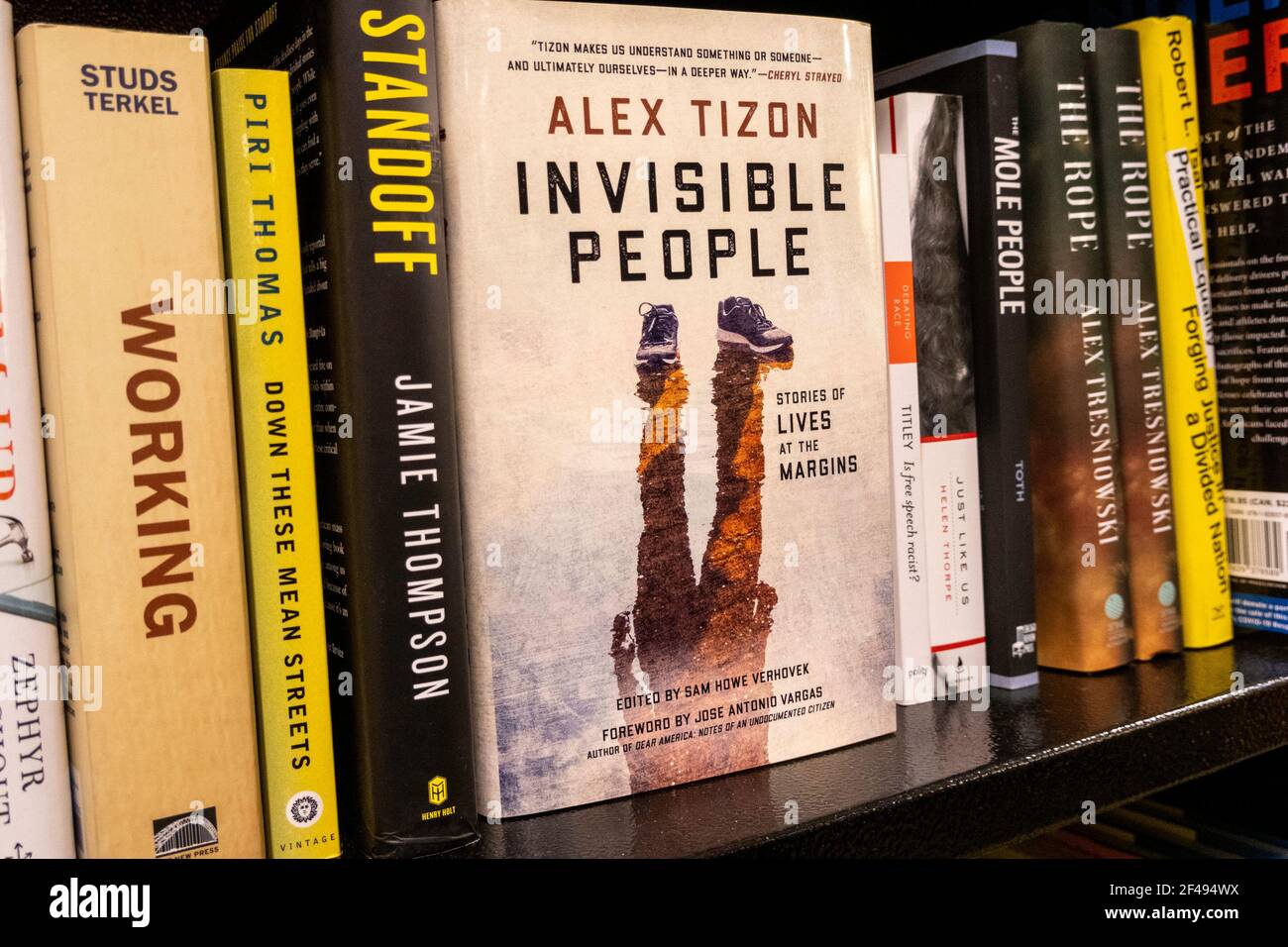 Invisible display hi-res stock photography and images - Alamy
