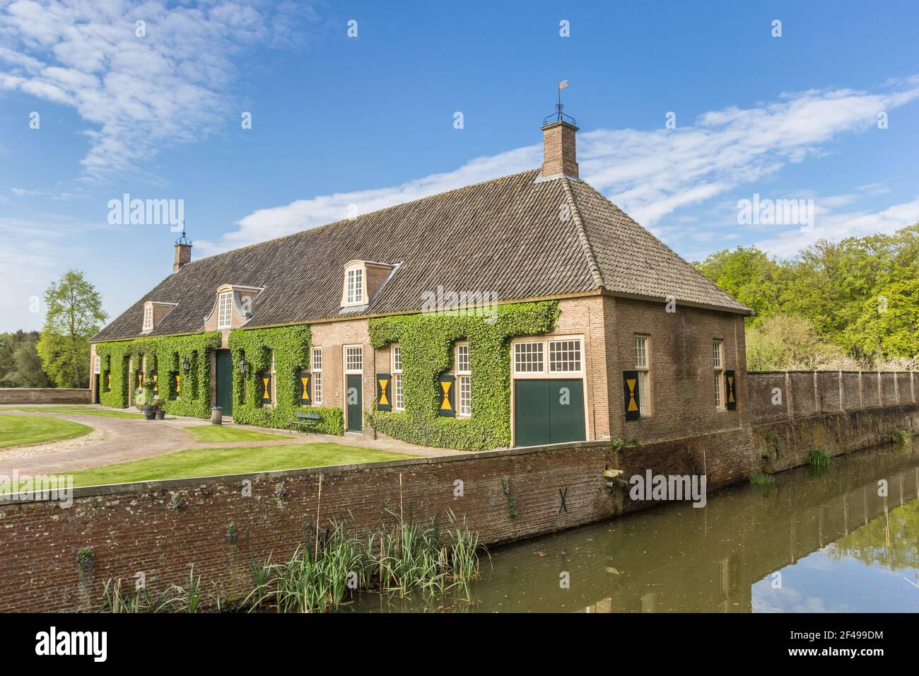 Side building of the historic Eerde castle in Ommen, Netherlands Stock ...