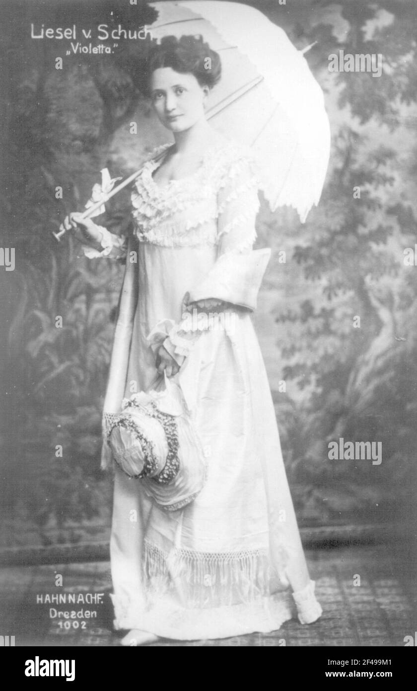 Liesel of Schuch in her Dresden debut as a Violetta in "La Traviata" by ...
