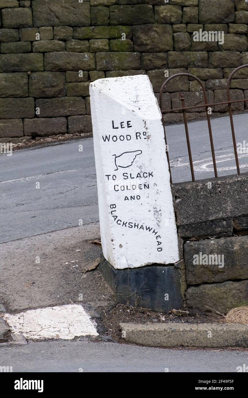 Pennine bridleway signs hi-res stock photography and images - Alamy