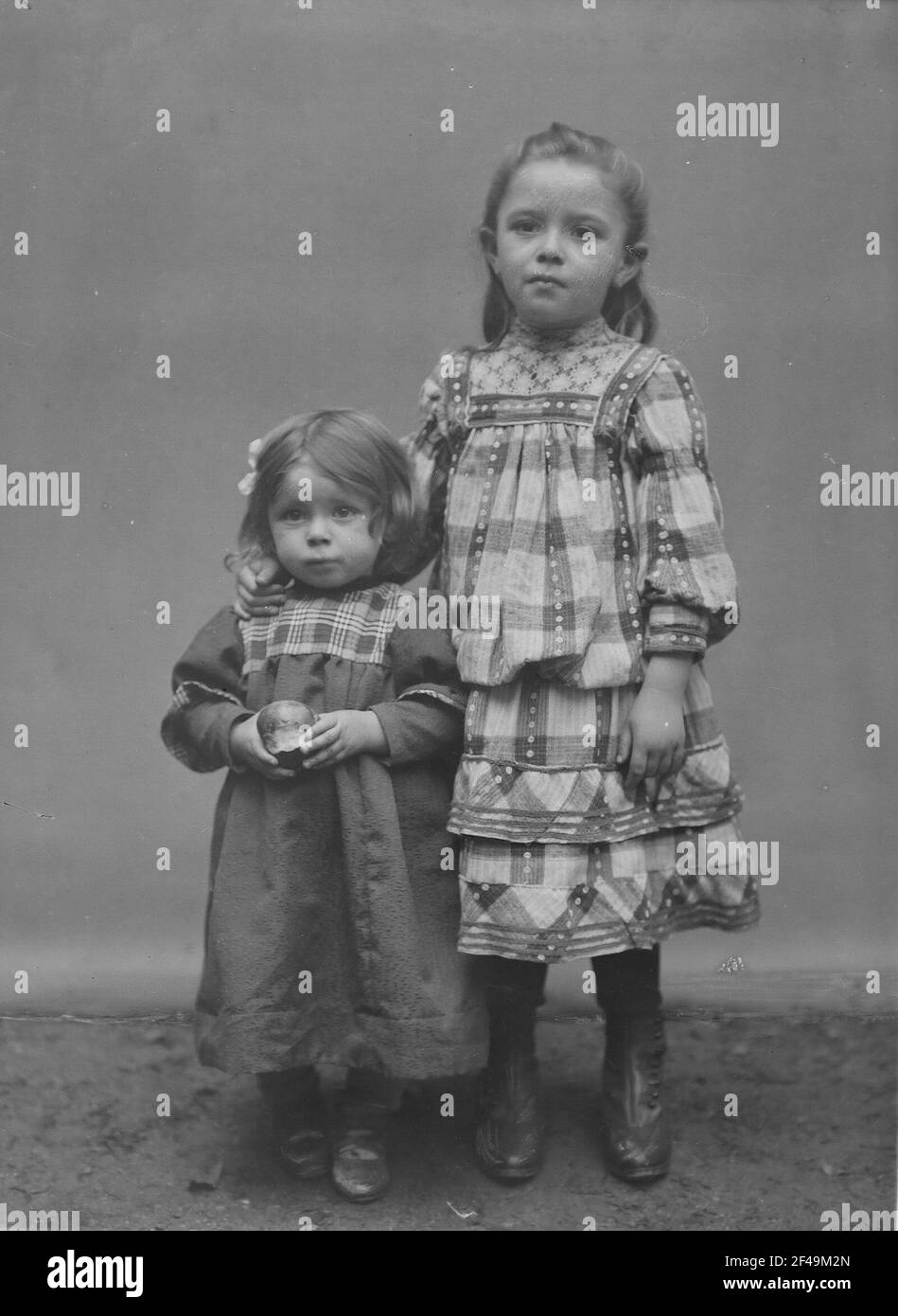 Childrens photos Black and White Stock Photos & Images - Alamy