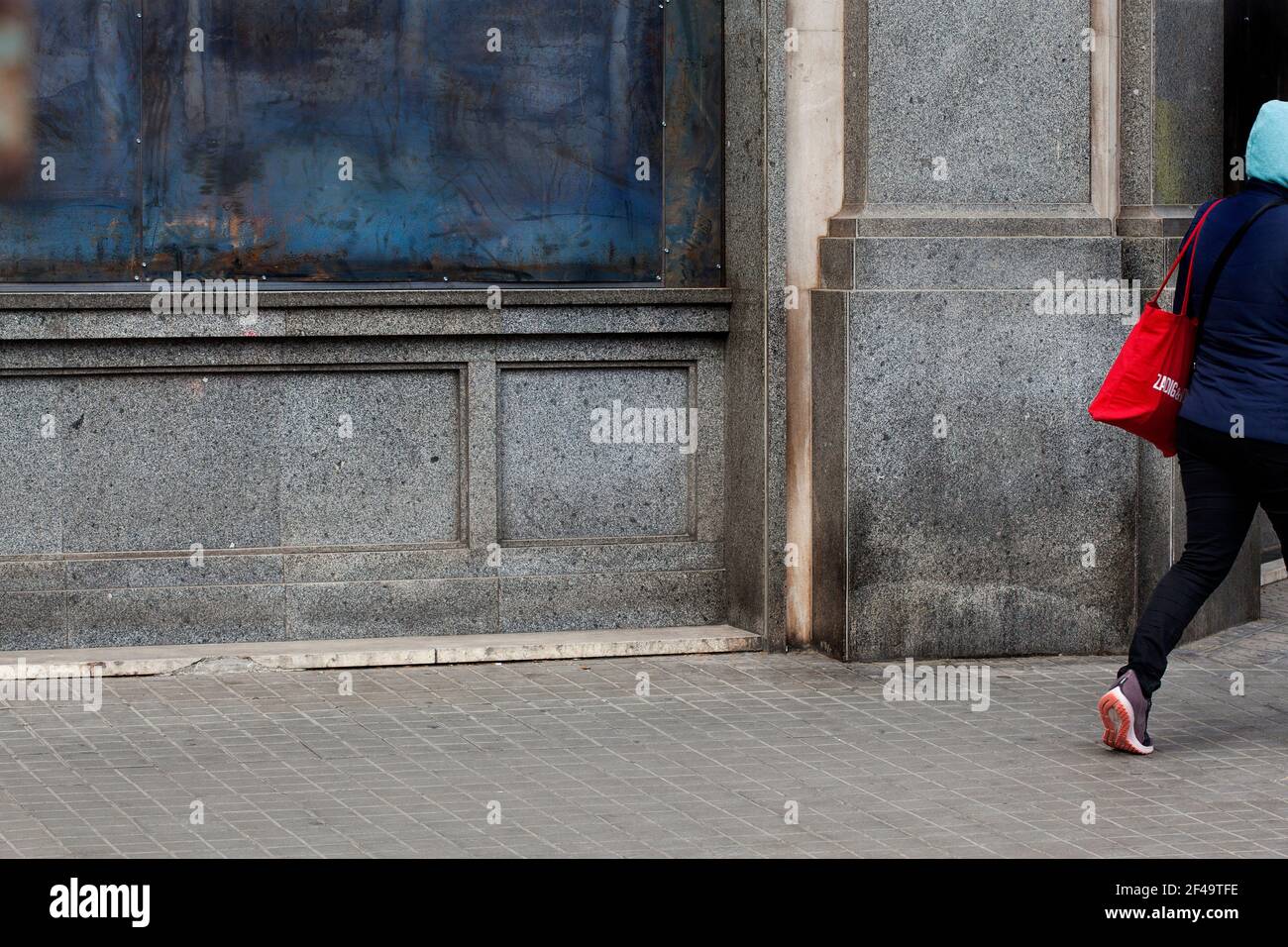 Disappearing woman hi-res stock photography and images - Alamy