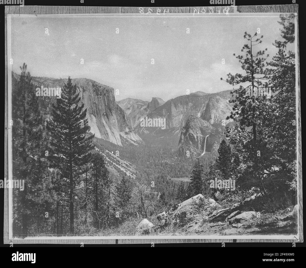 Yosemite. View from Inspiration Point, Yosemite, Cal Stock Photo - Alamy