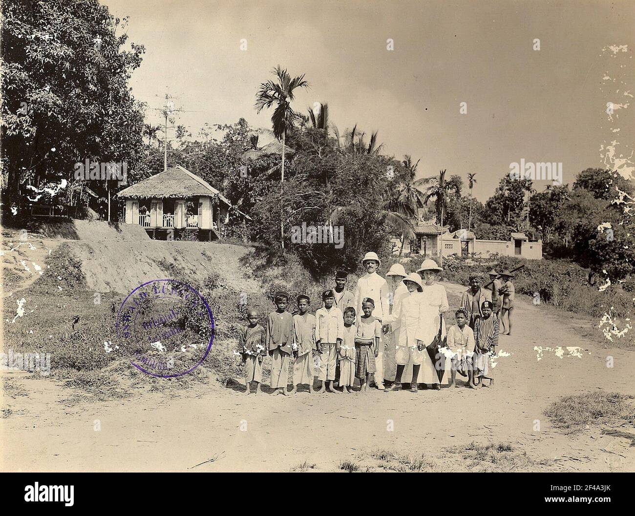 Singapore. Group picture with native children in a settlement Stock ...