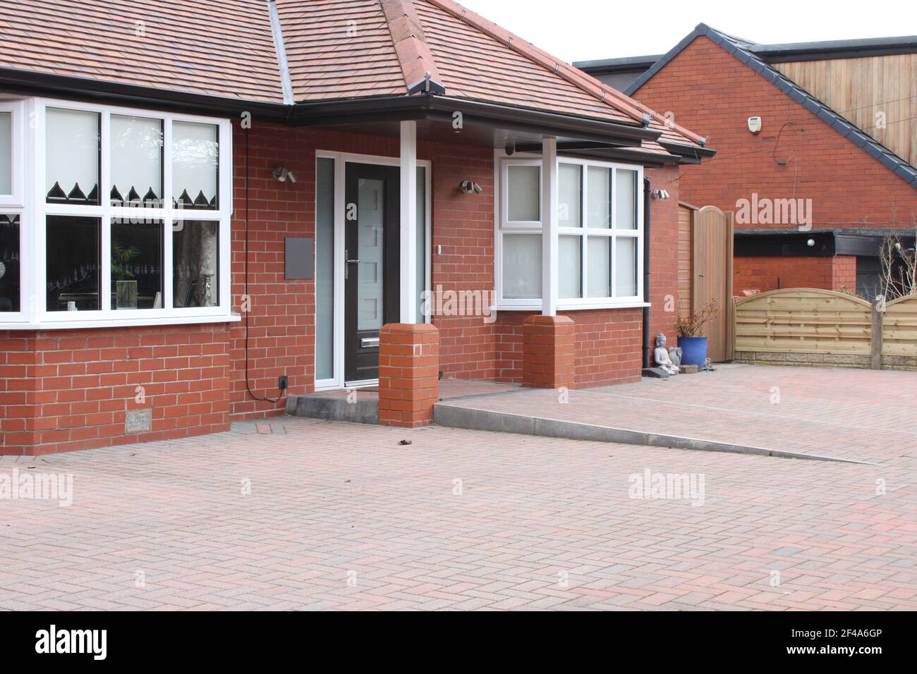 Wheelchair ramp house hi-res stock photography and images - Alamy