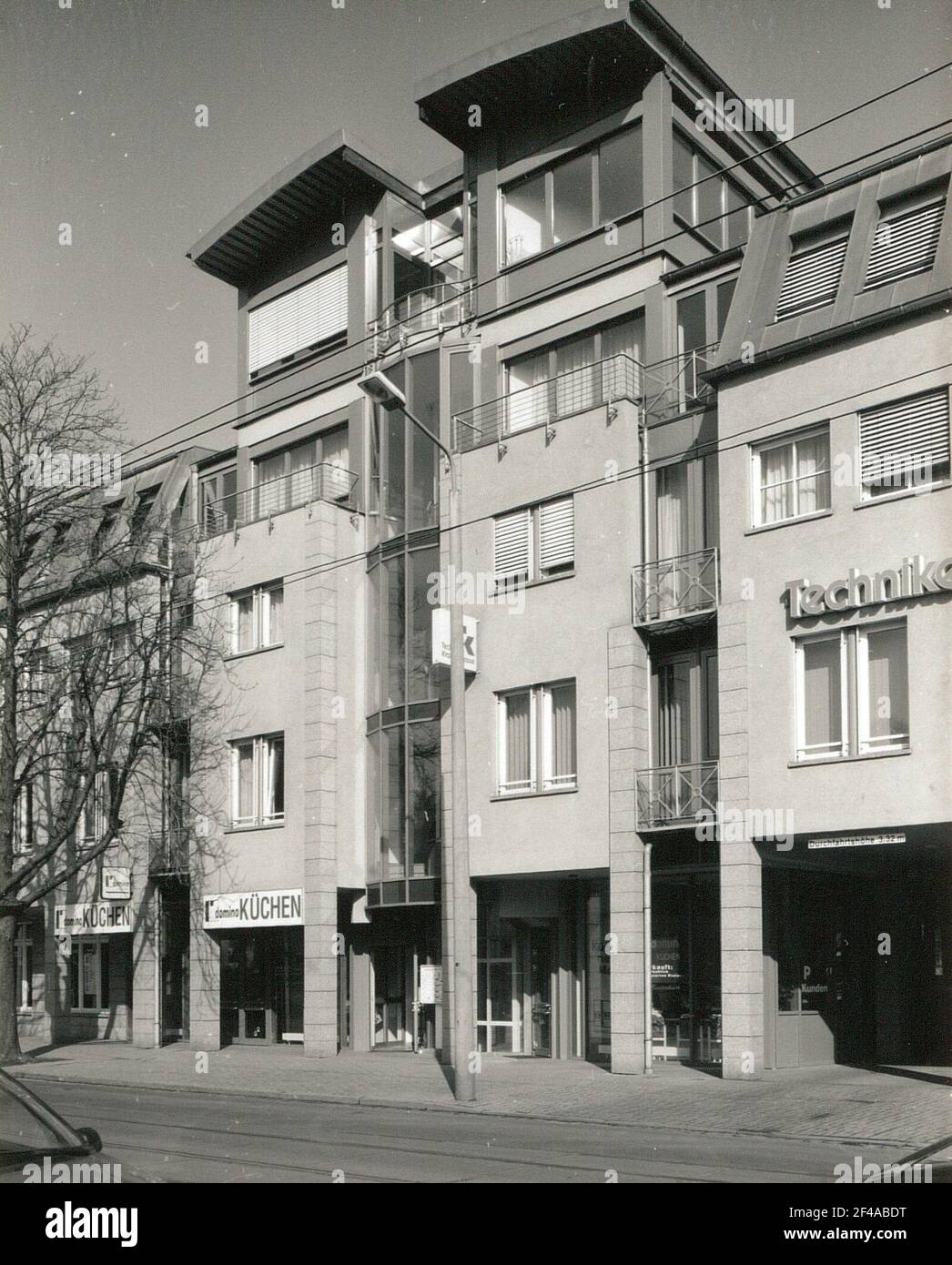 Dresden-Strahl, Lockwitzer Straße 23. Office and commercial building ...