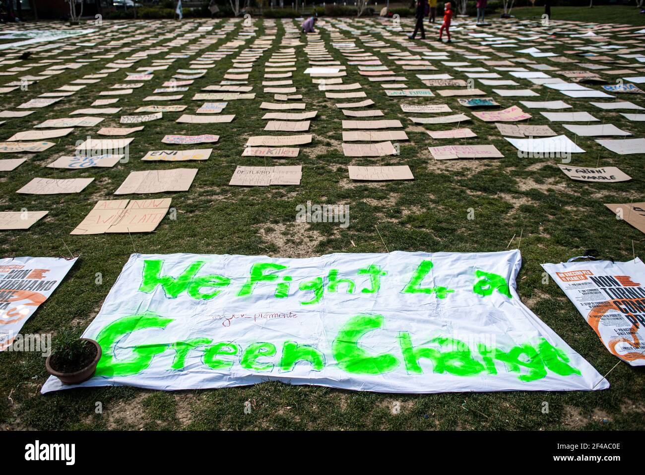 Fight against pollution hi-res stock photography and images - Alamy