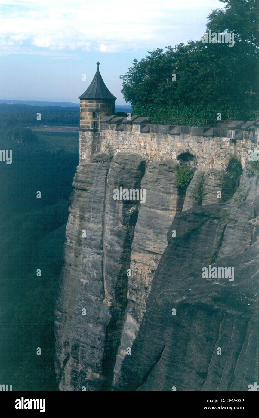 Königstein. Fortress. Eastern watchtower and Brustwehr (after 1600 ...