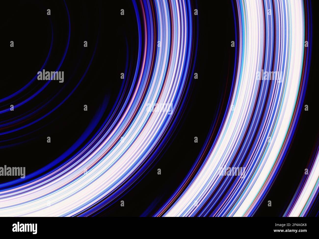 white circle flash on black background Stock Photo - Alamy