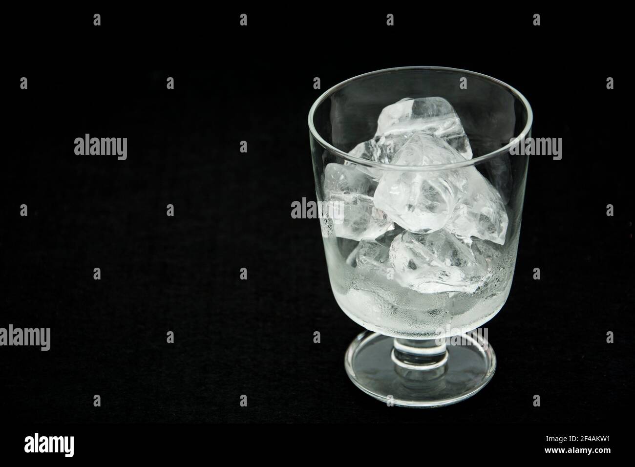 Glass of water ice cold condensation hi-res stock photography and ...