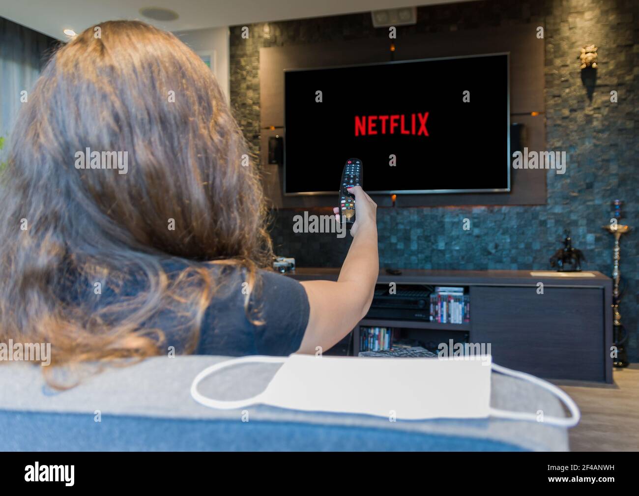 Switching tv channels hi-res stock photography and images - Alamy