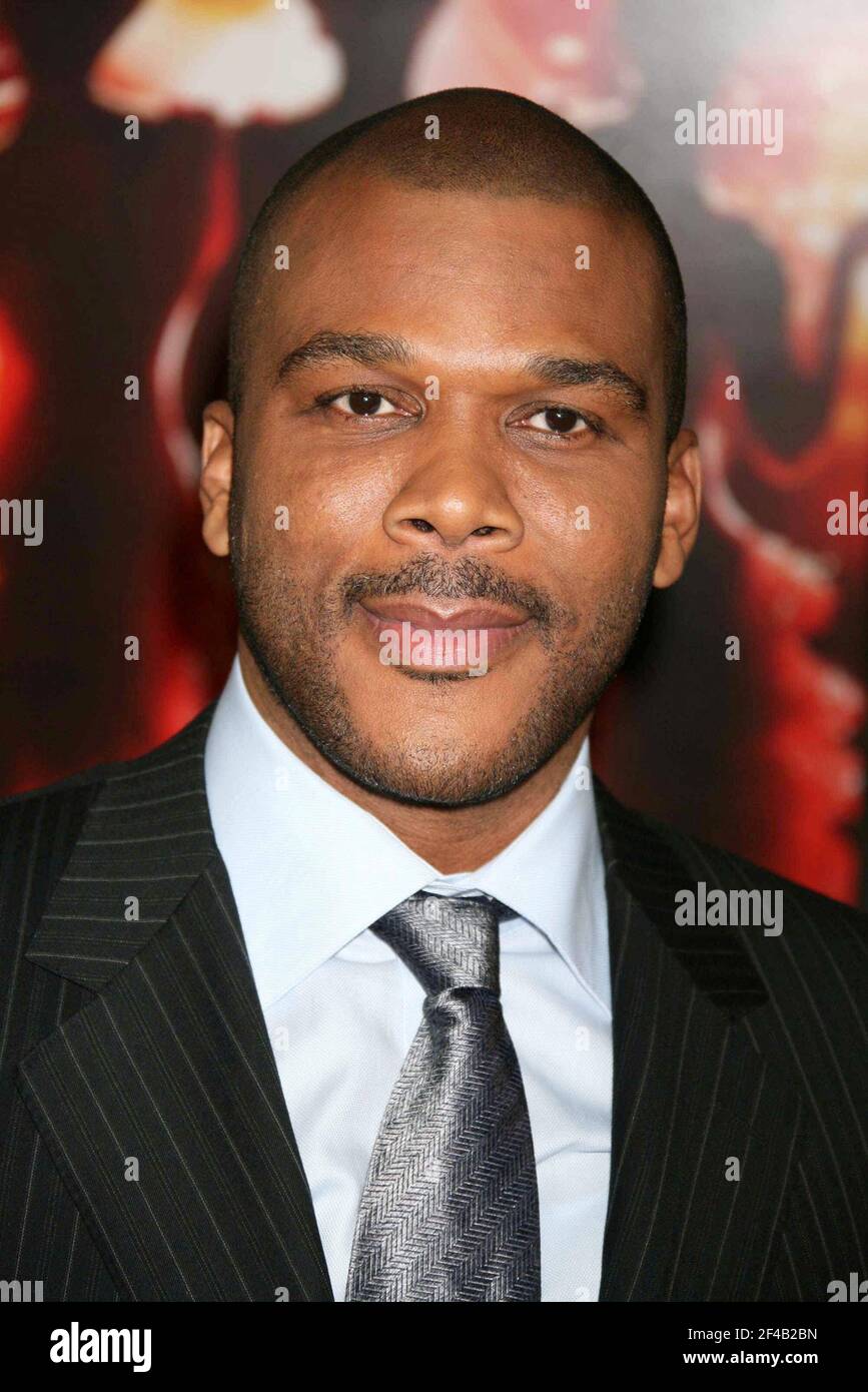 Robert Hovan's Instagram, Twitter & Facebook on IDCrawl