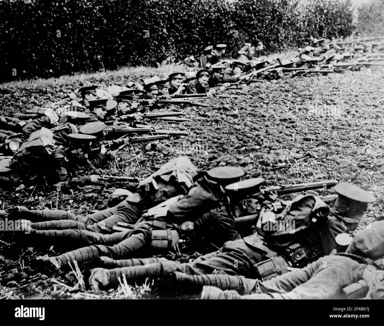 English soldiers during world war i hi-res stock photography and images ...