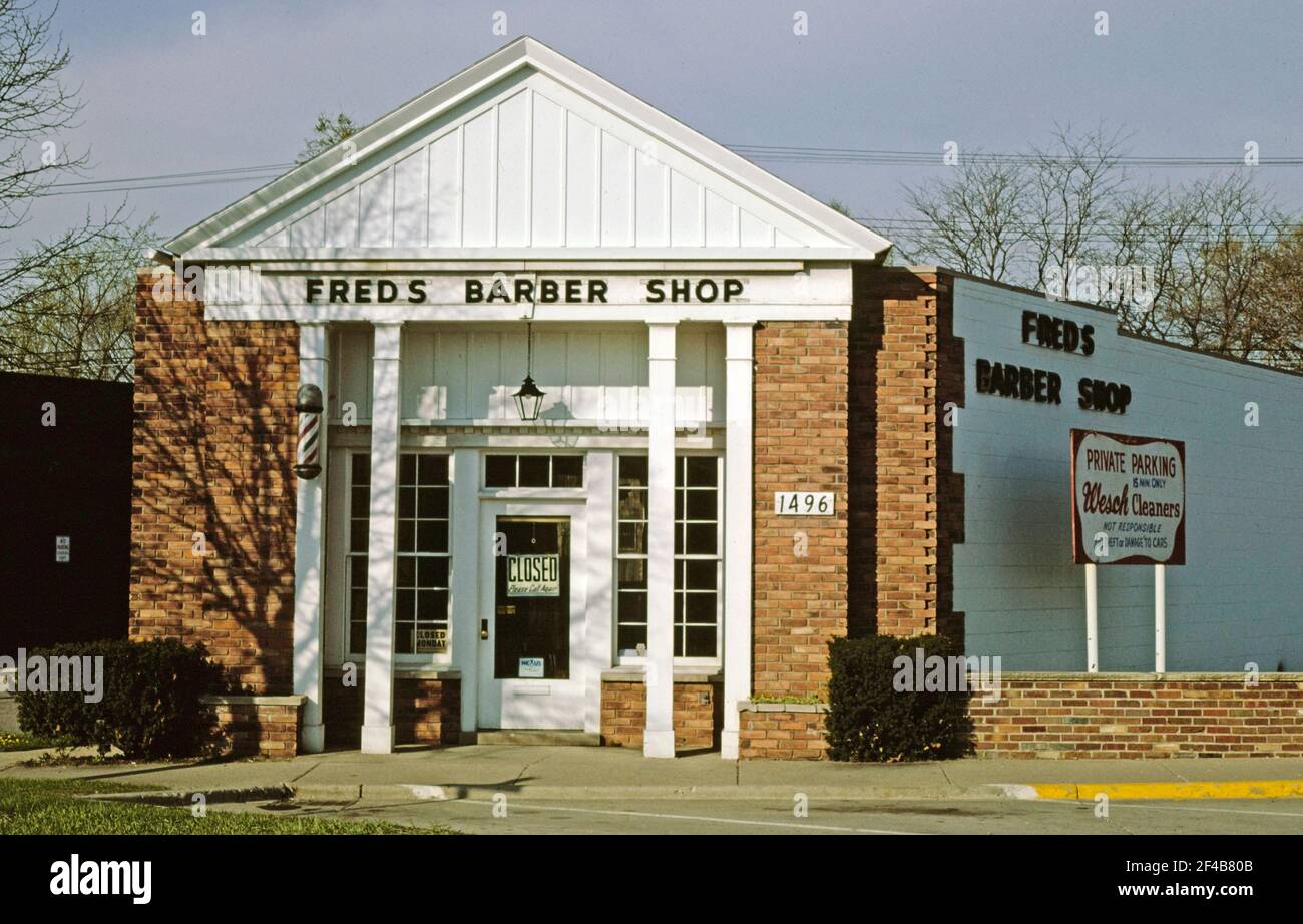 1980s barber shops hi-res stock photography and images - Alamy