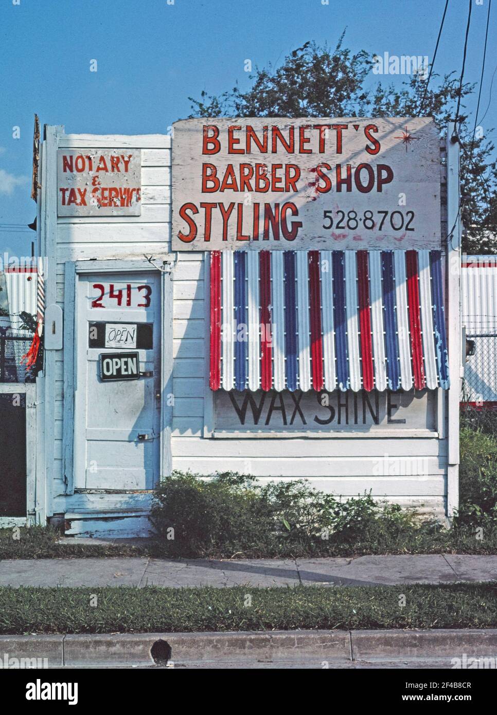 1980s barber shops hi-res stock photography and images - Alamy