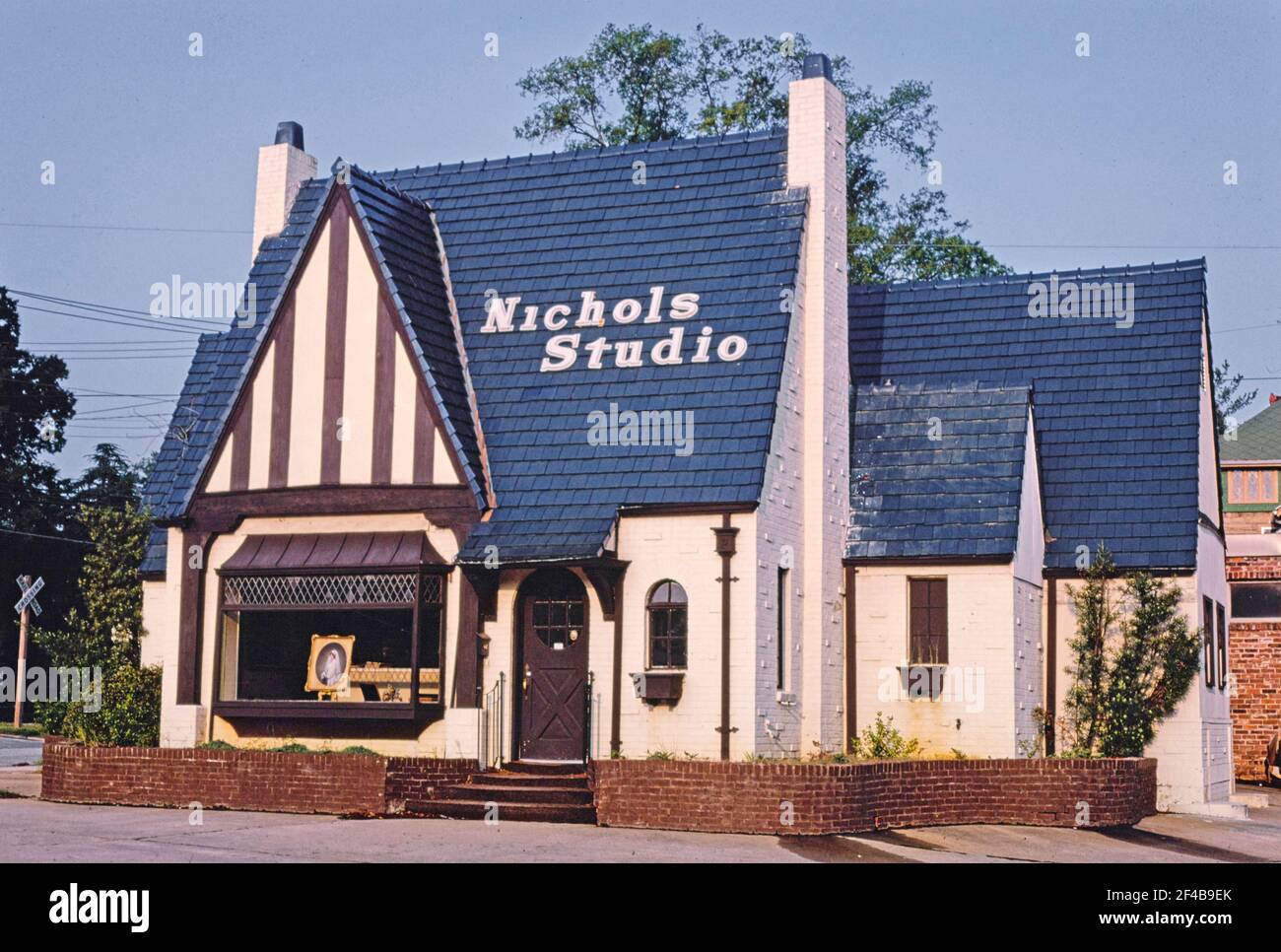 1980s american gas station hi-res stock photography and images - Alamy