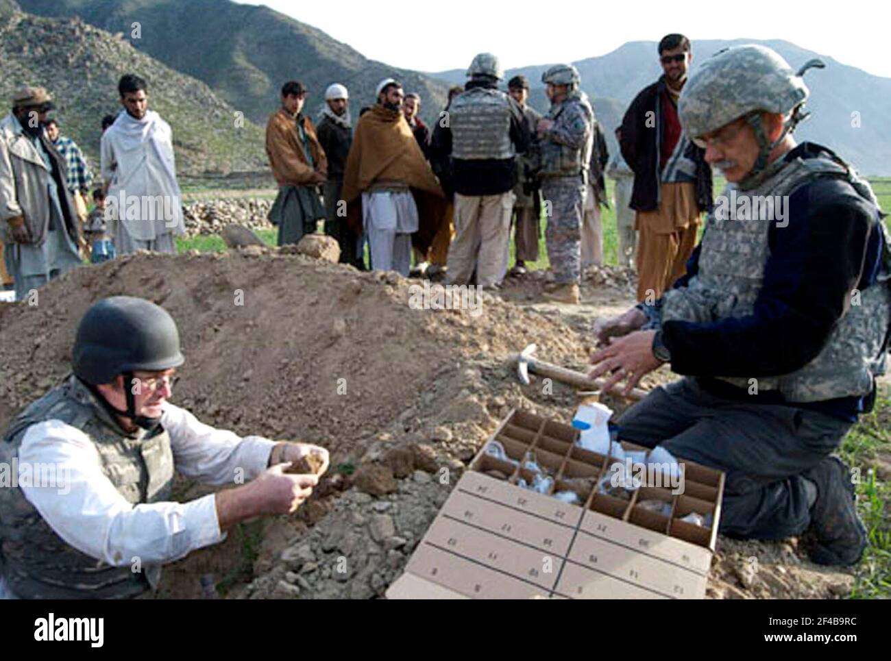 Types of soil hi-res stock photography and images - Alamy