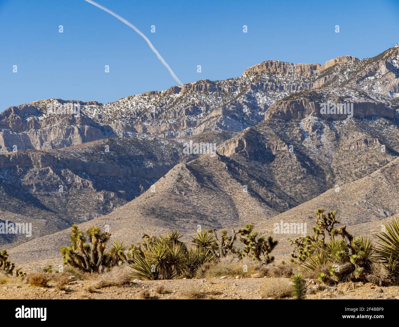 Night trail hi-res stock photography and images - Alamy