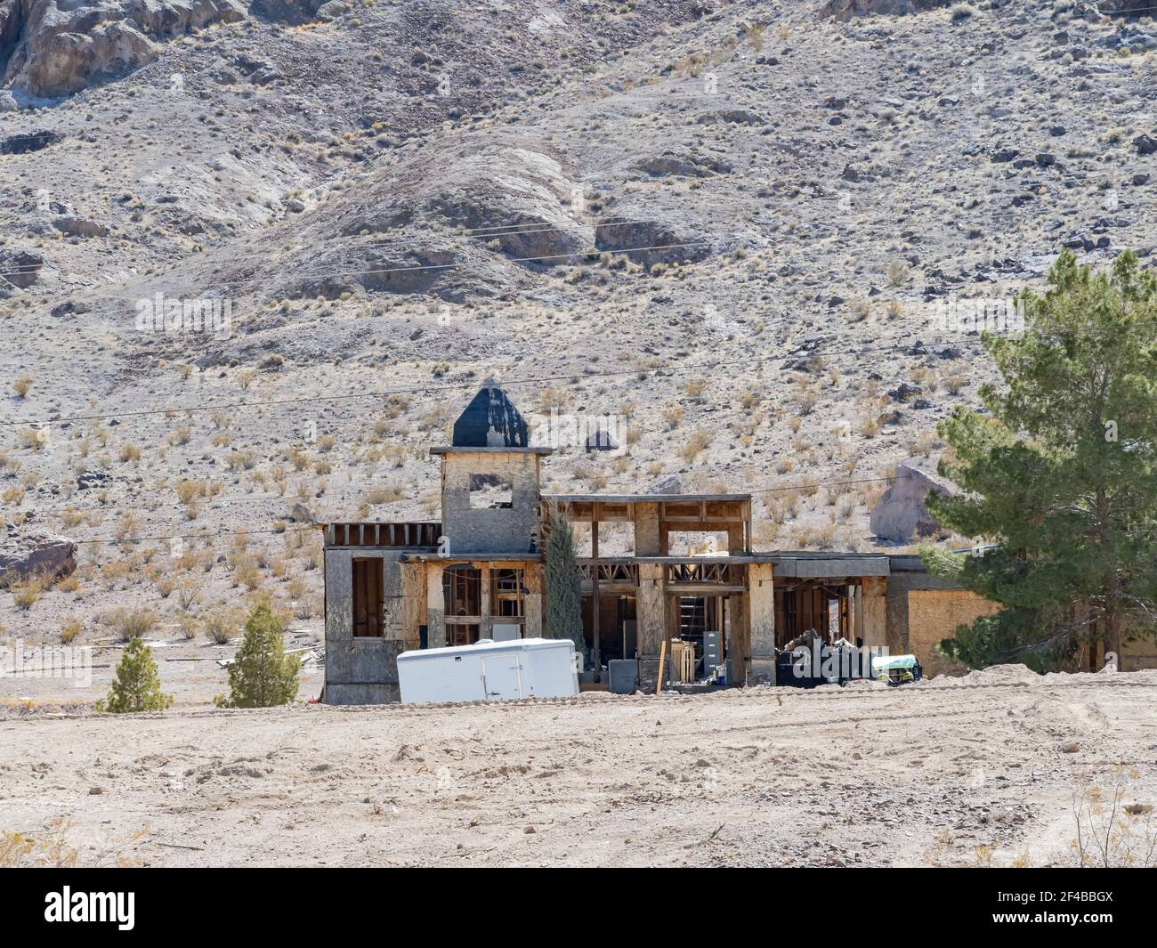 Rhyolite ghost town architecture hi-res stock photography and images ...