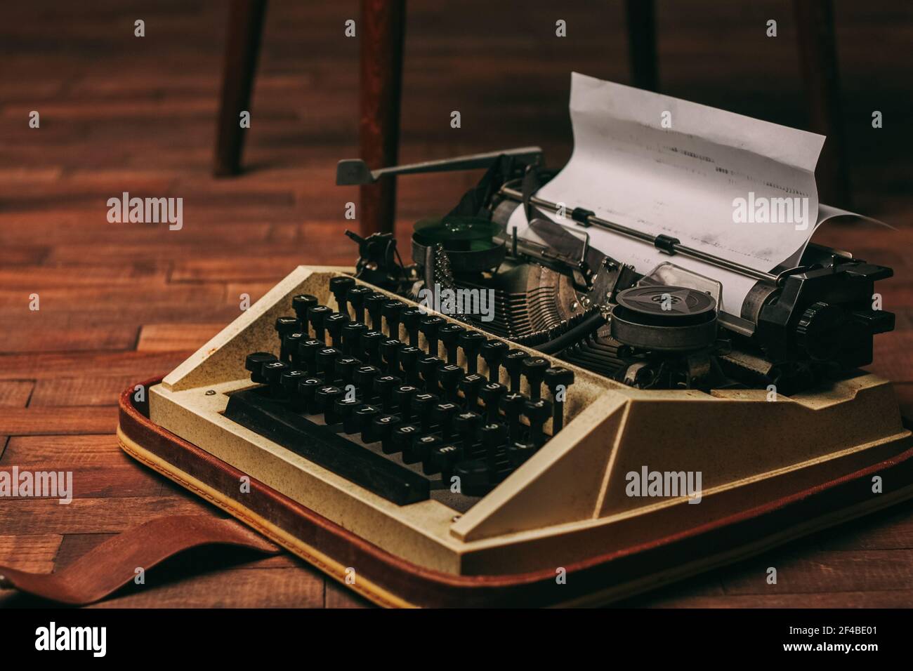 retro typewriter with keys letters wooden background white sheet of ...