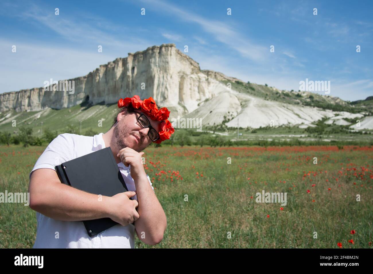 Fat man sitting park hi-res stock photography and images - Alamy
